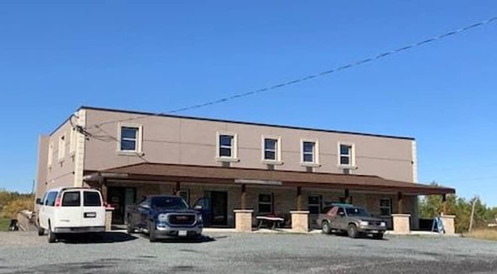 Whitefish Corporate Residence - Greater Sudbury