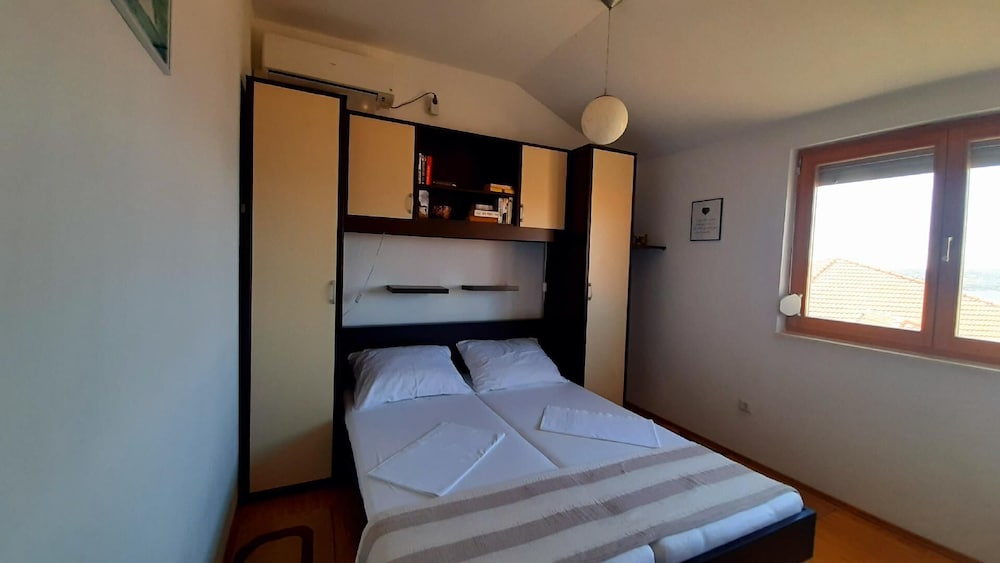 Appartement De Vacances Trogir Pour 1 - 3 Personnes Avec 1 Chambre à Coucher - Maison De Vacances - Trogir
