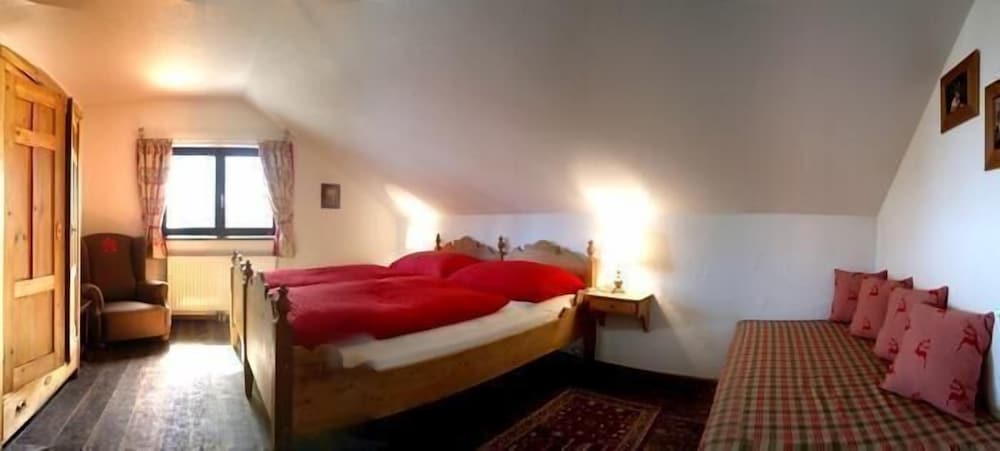 Holiday Apartment Falkertsee For 1 - 6 Persons With 3 Bedrooms - Twin House - Carinthia