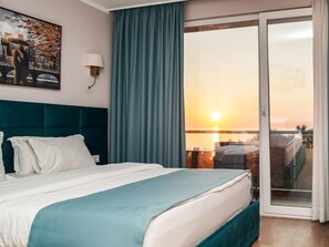 Quartos à prova de som, Wi-Fi de cortesia, roupa de cama