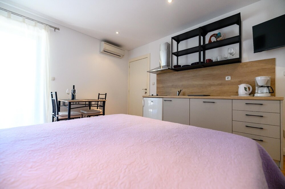 2 Személyes Apartman - Bibinje