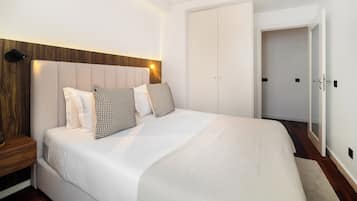 Apartamento, 3 quartos, para não fumantes | 4 quartos, Wi-Fi de cortesia, roupa de cama