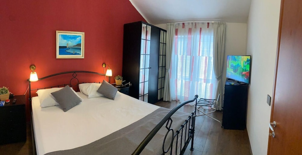 Ferienhaus Drvenik Mali Für 1 - 6 Personen Mit 3 Schlafzimmern - Ferienhaus - Sevid