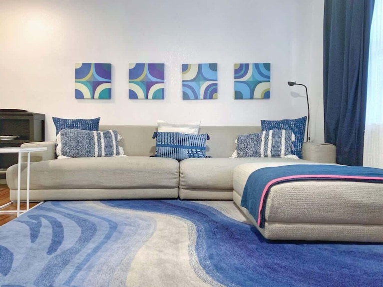 Mariposa A | Pet-friendly Stay Near Soco - Texas