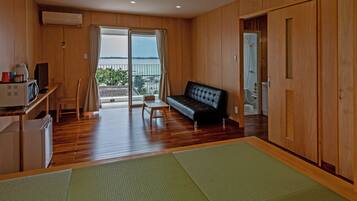 Quarto (Japanese Western Style) | Sala de estar | TV de ecrã plano