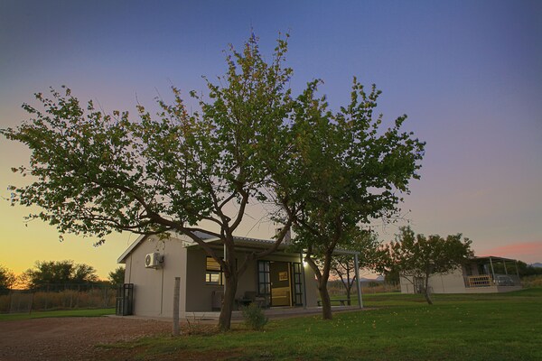 Mayfair Farm Cottages - Oudtshoorn