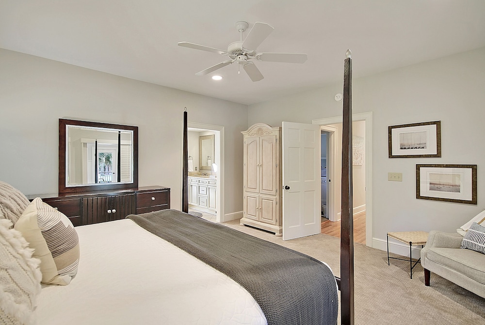 Perfectly Situated In The Heart Of Kiawah - Kiawah Island, SC