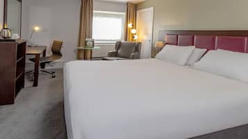 Quarto Executivo, 1 cama king-size, não fumadores | Cofre no quarto, secretária