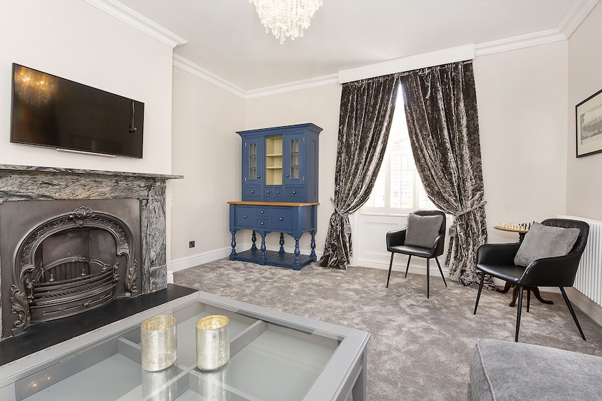 George Street Boutique Apartment 1 - Sleeps 6 Guests In 2 Bedrooms - 約克