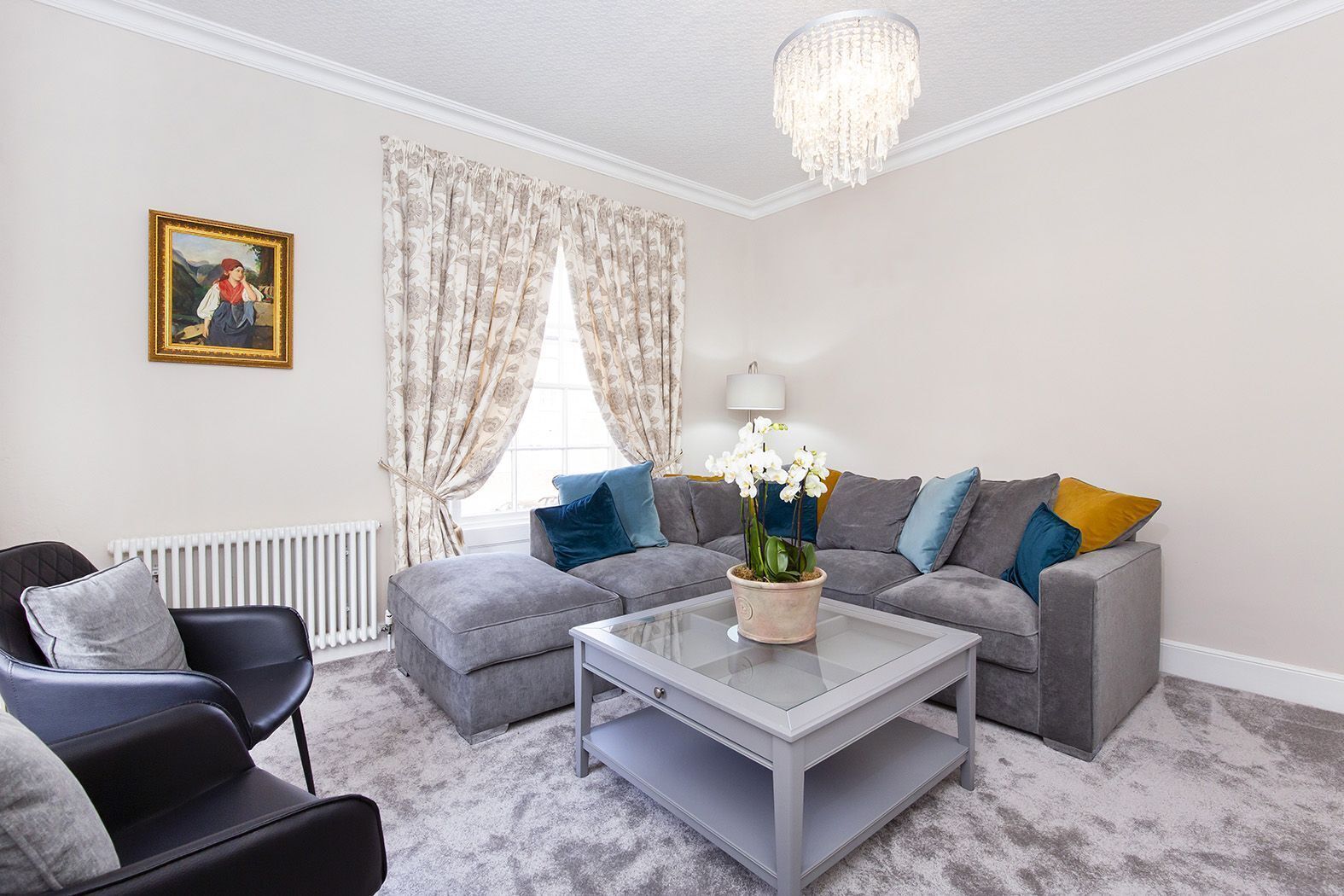 George Street Boutique Apartment 2 - Sleeps 6 Guests  In 2 Bedrooms - York