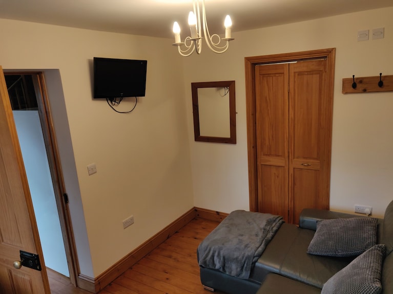 3 Br Ensuite Cottage Private Garden & Parking Near St Neots - St Neots