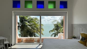 Suíte superluxo, 1 cama King, vista para a lagoa | Vista do quarto