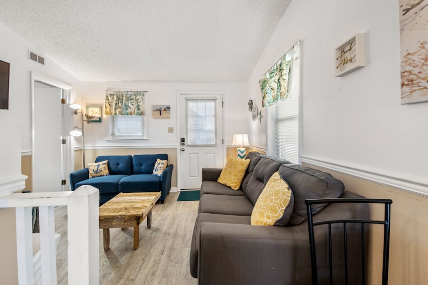 Gypsea Wind: Oceanside, Near Beach, Short Stays - Kill Devil Hills