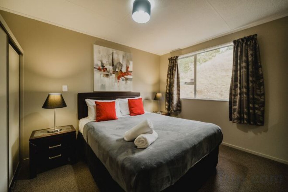 Motel Two Bedroom Room