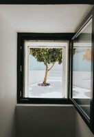 Vila, piscina particular | Frigobar, cofres nos quartos, escrivaninha