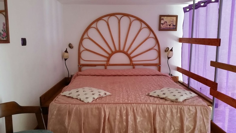 Violet House - Lovely Open Space In The Hinterland Of Cagliari - Cagliari