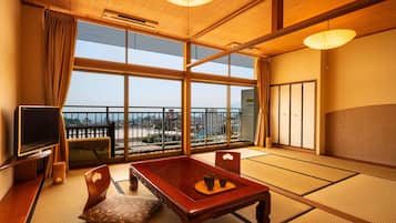 Quarto standard, para não fumantes, vista para o oceano (Japanese Style with Bath, 2R) | 1 quarto, Wi-Fi de cortesia