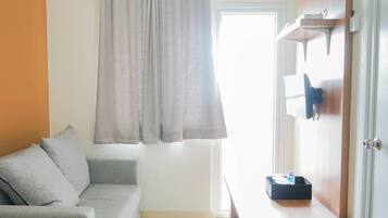 Quarto | Sala de estar | TV