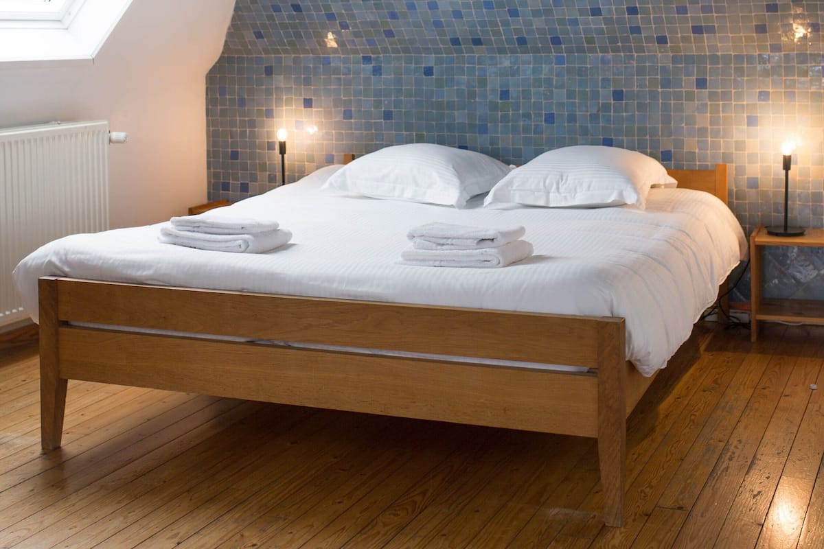 Loft Romântico (R18 - 3) | 1 quarto, com decoração personalizada, com mobília individualizada