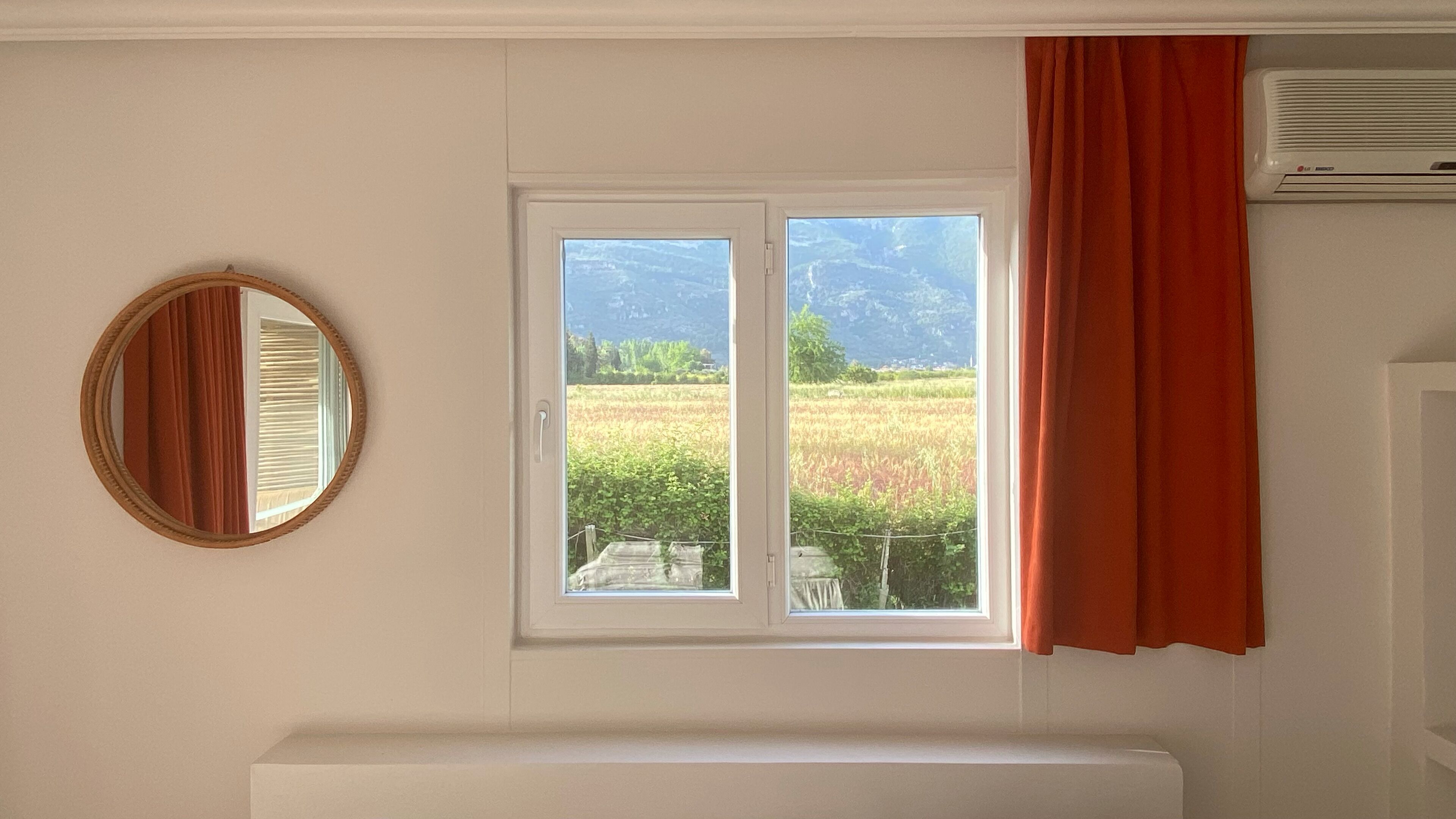 Quarto casal ou duplo premium, varanda, vista para a montanha | Wi-Fi de cortesia