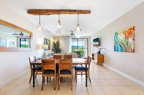 Renovated Condo in High-End Resort Community with Spectacular Mountain ...