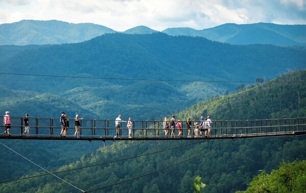 Bear Cub Retreat By Jackson Mountain Rentals - Gatlinburg, TN