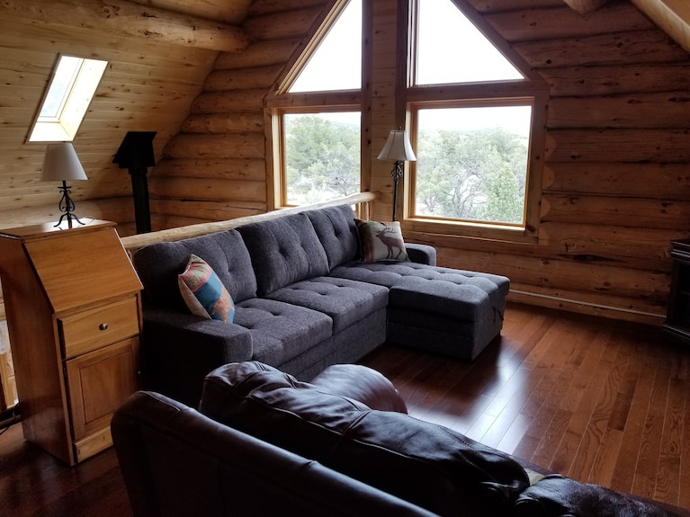 Cozy, Quiet, Secluded Log Cabin. - Buena Vista