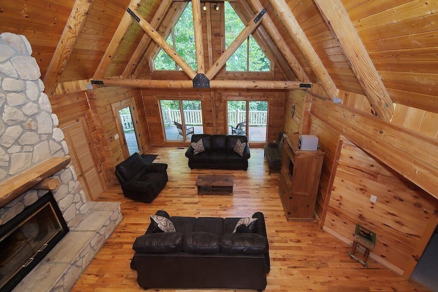 Spacious 8-bedroom Retreat At Martinwoods Cabins, Perfect For Family Gatherings - Ohio