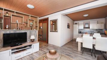 Vila, 3 quartos, piscina particular, vista para a piscina | Café e/ou cafeteira