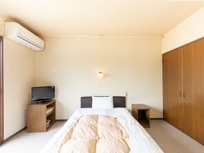Quarto solteiro, para fumantes | Wi-Fi de cortesia