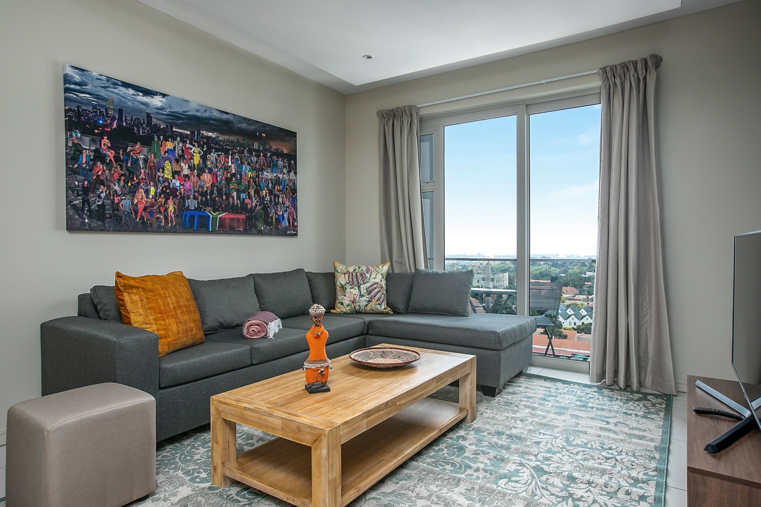 Gorgeous Rosebank Apartment - Randburg