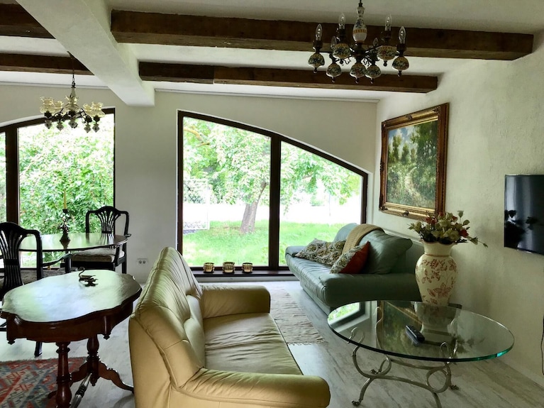 Beautiful Fully Furnished 2 Bdrm Villa With Pool, Snagov Bucharest Romania - Snagov