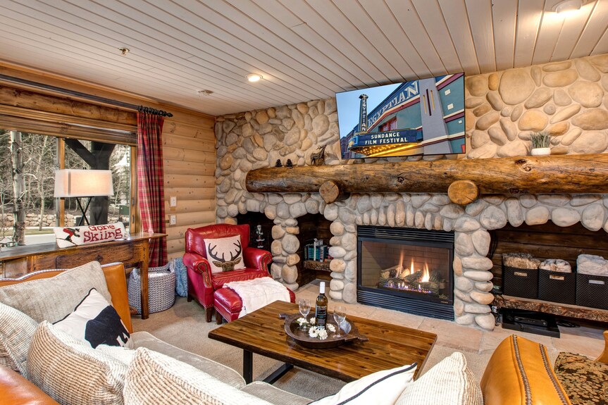 Abode At Black Bear #103 | Enviable Deer Valley Location, Steps To Endless Adventures - Deer Valley, UT