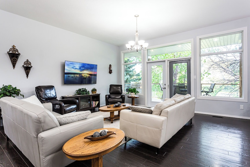 Tranquil & Private- View Of The River At Paradise Canyon Golf Resort Sleeps 9+ - Alberta