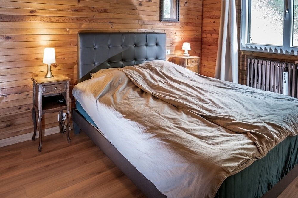 Large Chalet La Clusaz, 5 Bedrooms, 12 People. Ideal Families - La Clusaz