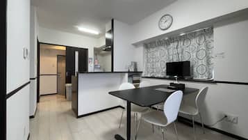 2 quartos, roupa de cama fornecida