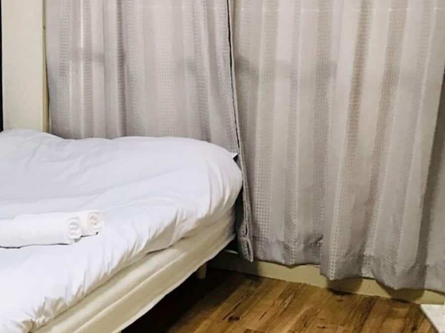 Quarto Duplo Básico, 1 quarto | 1 quarto, ferro/tábua de engomar, roupa de cama fornecida