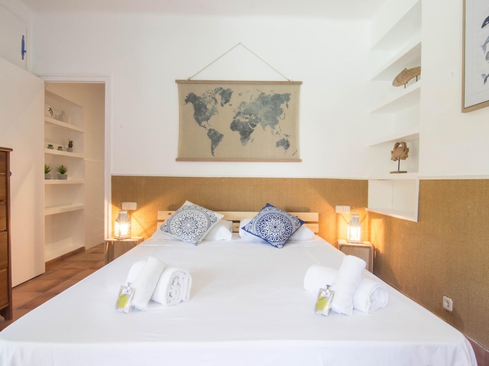 Indigo By Blausitges Villa With Large Private Pool And Garden - Vilanova i la Geltrú