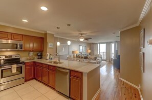 Condo, várias camas (505 Summerhouse Villa) | Cozinha privada | Torradeira