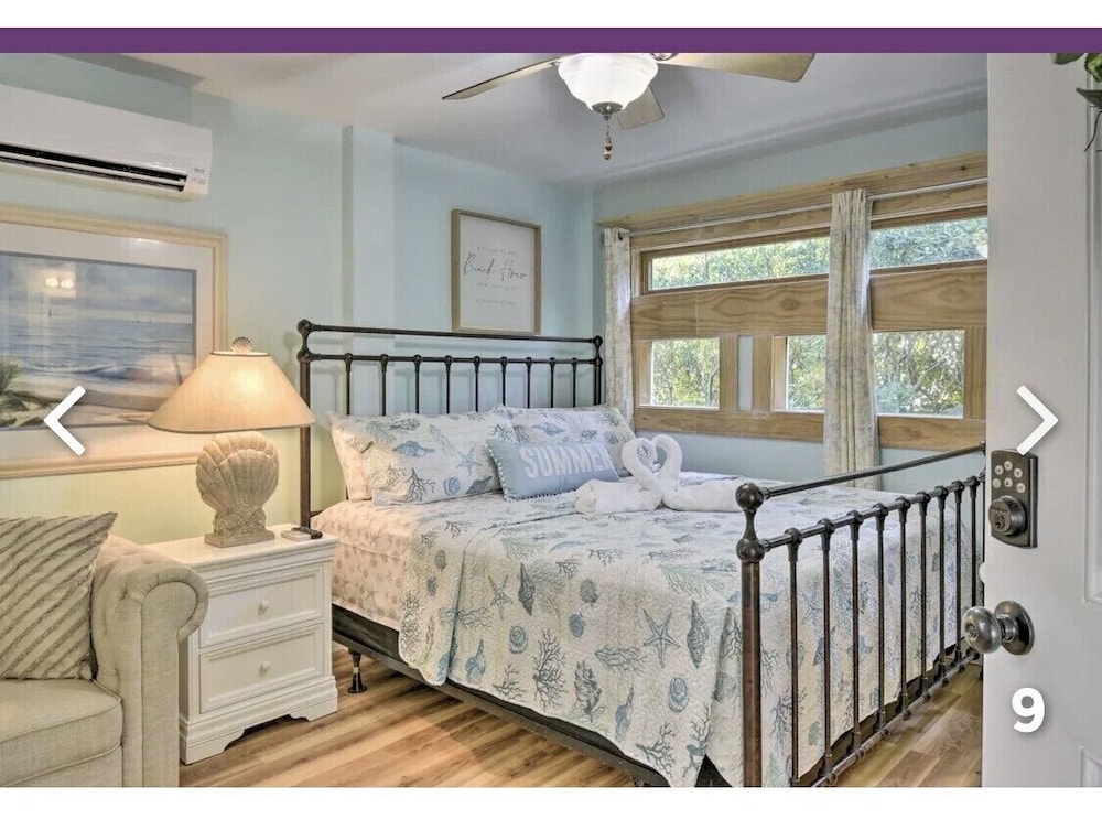 First Floor Bedroom Kitchenette/full Bathroom / Dinning / Seating Sofa Turn Bed - Nags Head