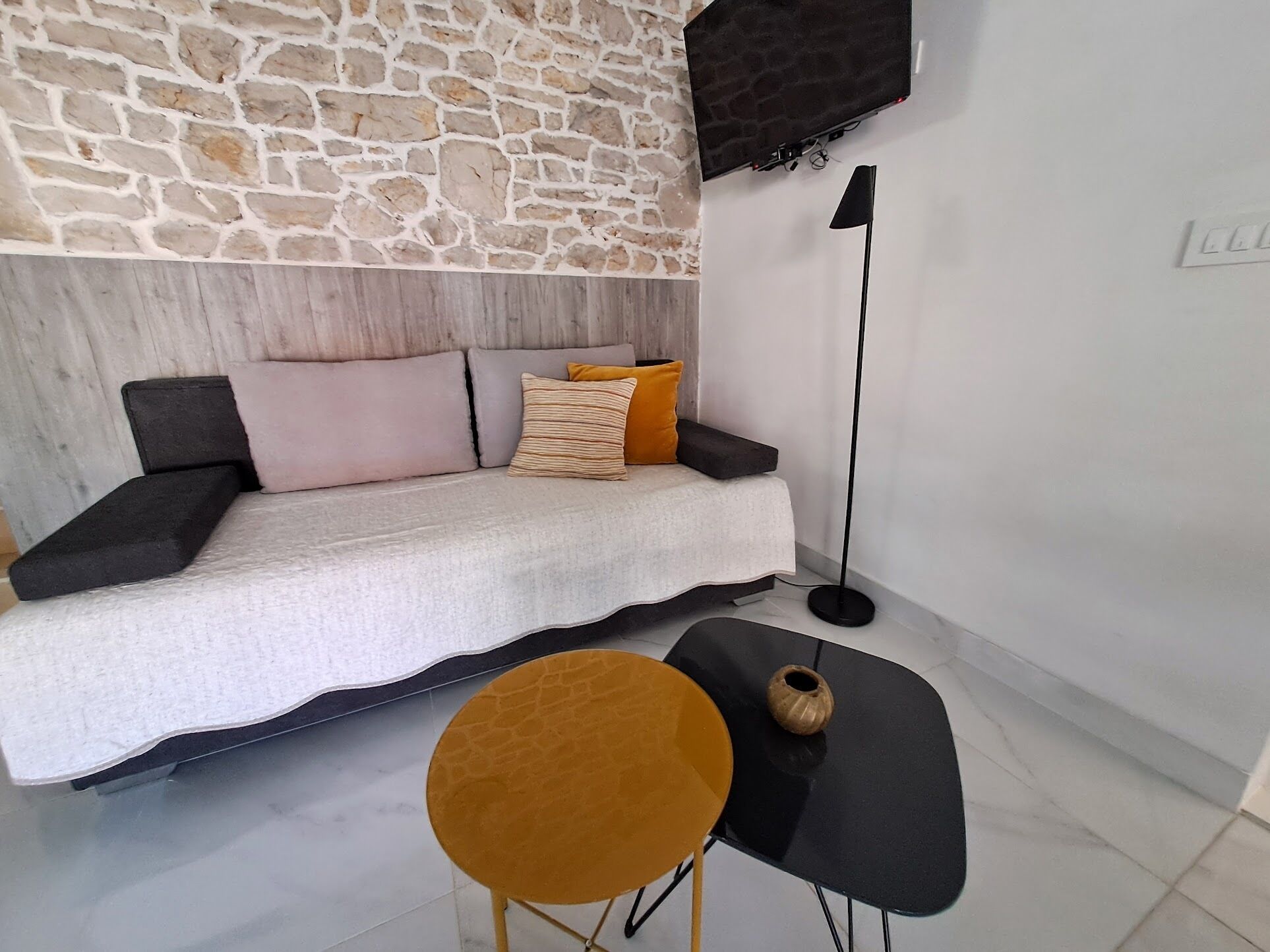 Apartment "Dream"in A Villa With Private Enter, Terrace, Garden, Swimmig Pool. - Korčula