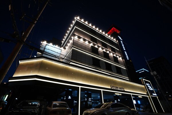 Saturn Hotel - Seoul