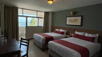 Quarto Duplo Royal, 2 camas de casal | Wi-fi grátis, roupa de cama fornecida