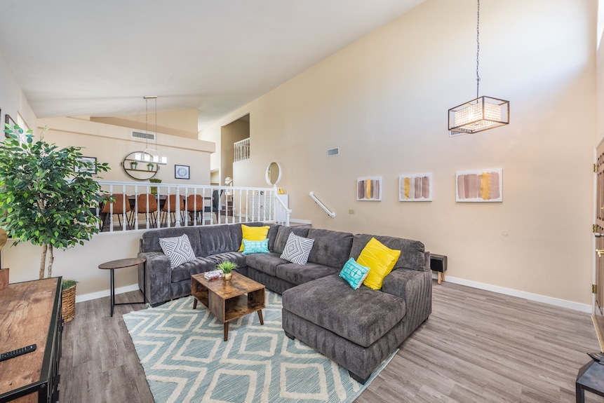 Incredible Home Up To 12 Guests, With Pool - 亨德森