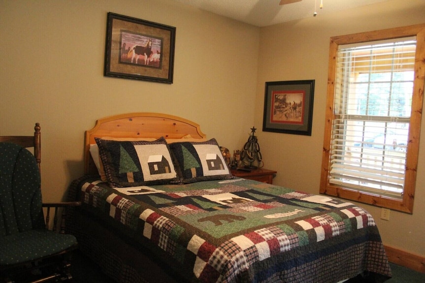 Lazy G Cabin #7 (Duplex) - Alabama