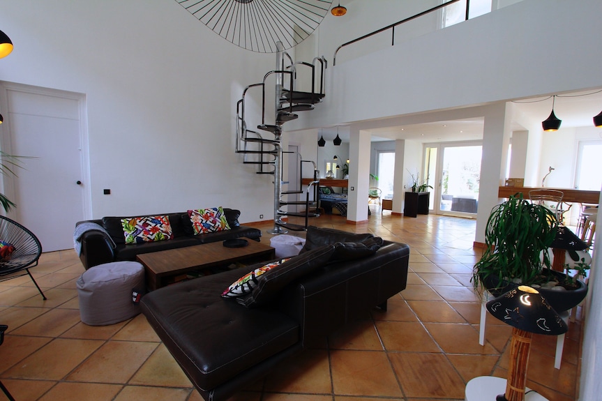 Your Sea View Villa With Private Swimming Pool And Tennis Court - Niza