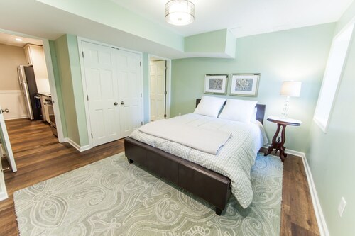 Charming Apartment In Quiet Neighborhood. - Bethesda, MD