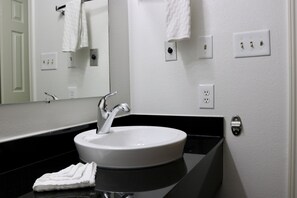 Chuveiro/banheira combinados, toalhas de banho