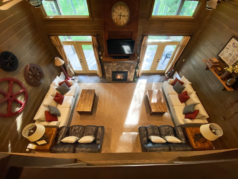 Lazy Daze Lodge On Bill's Island Near West Yellowstone National Park - Idaho (State)