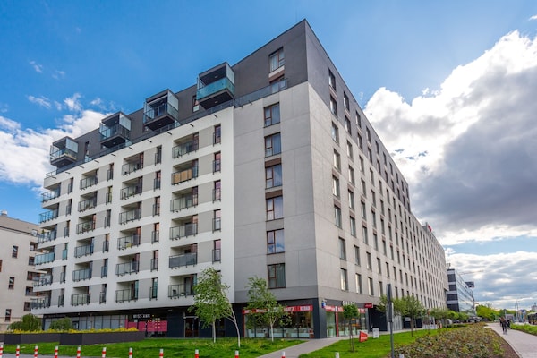 Rentplanet - Apartamenty Wolska - Warschau